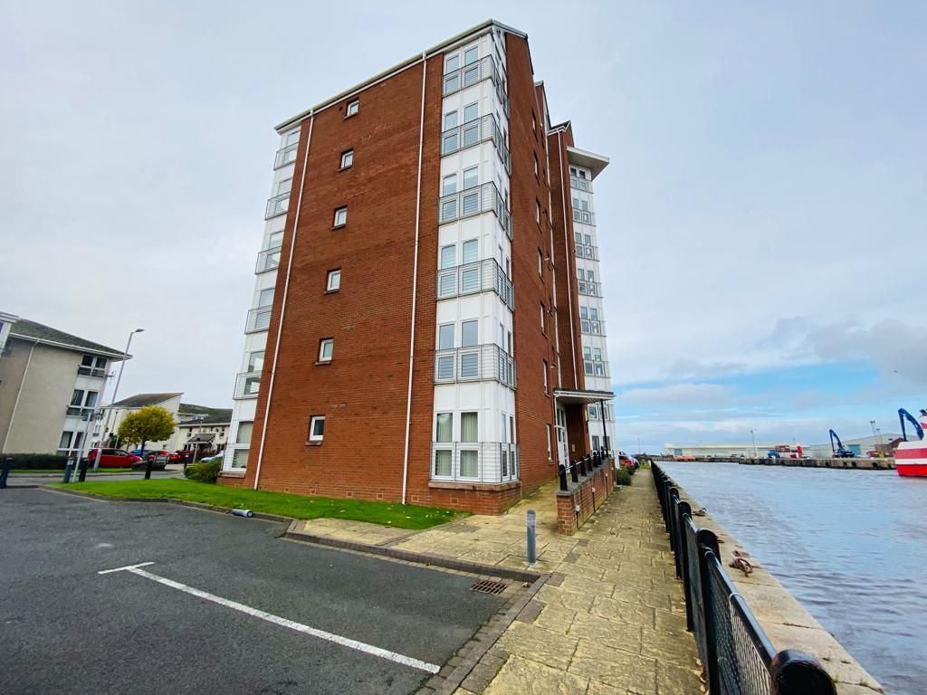 2 bed flat for sale in Trenchard Court, Ayr KA7, £125,000 - Zoopla