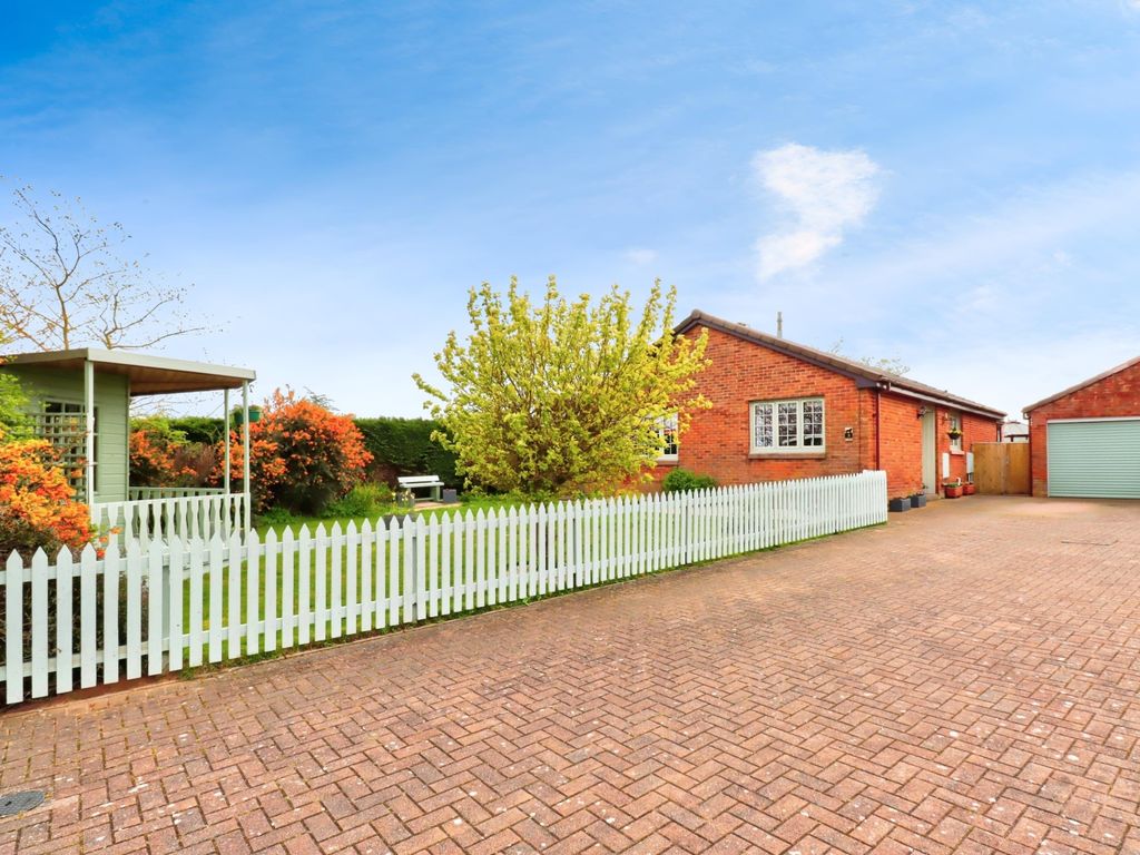2 Bed Detached Bungalow For Sale In Chiltern Close Tweedmouth Berwick