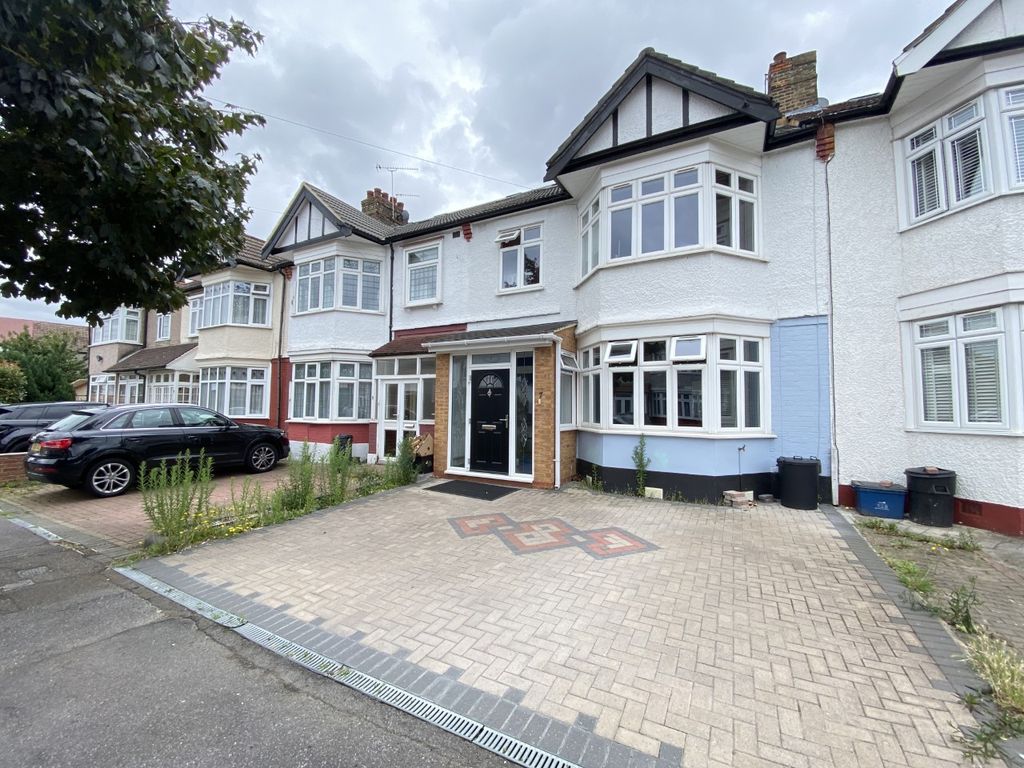 1 bed flat to rent in St. Helens Road, Cranbrook, Ilford IG1 - Zoopla