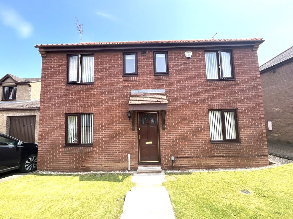3 Bed Detached House For Sale In High Back Close Jarrow Tyne And Wear