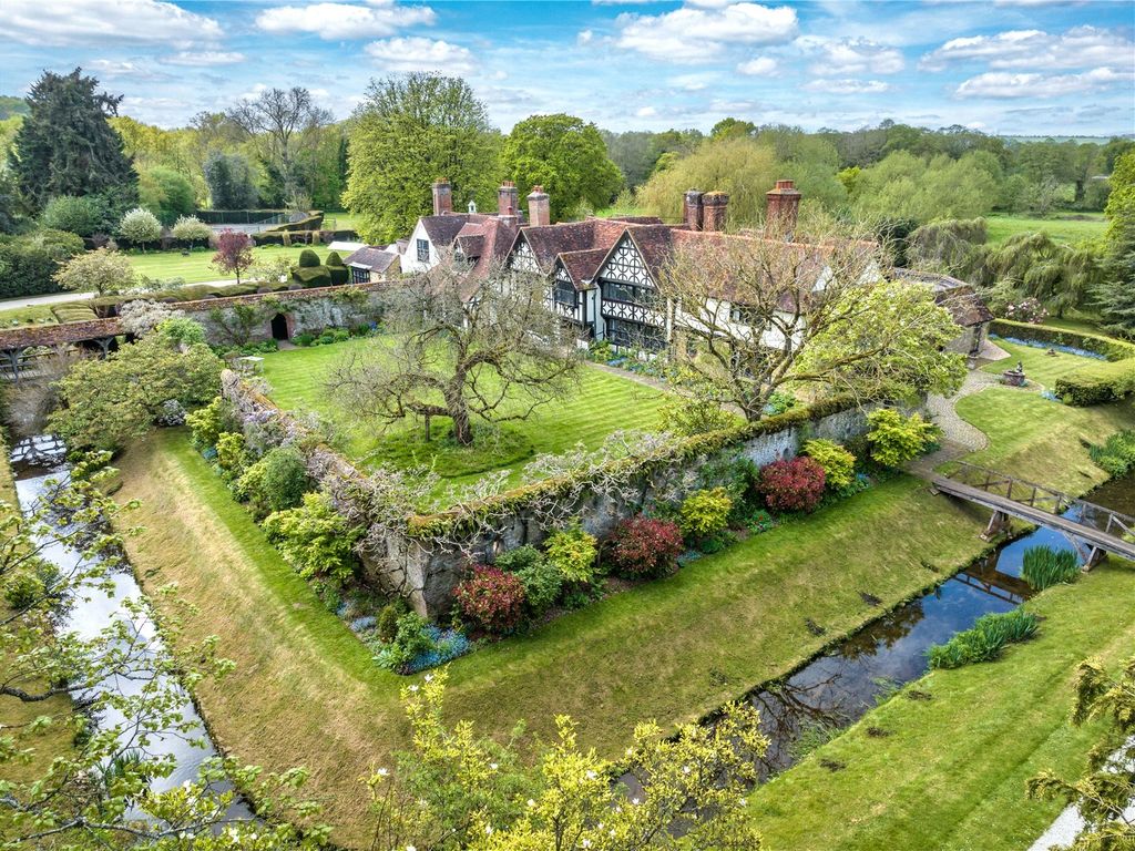 5 bed flat for sale in Upper Tangley Manor, Wonersh Common, Guildford ...