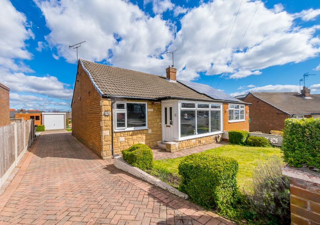 2 bed semi-detached bungalow for sale in Croft House View, Morley ...