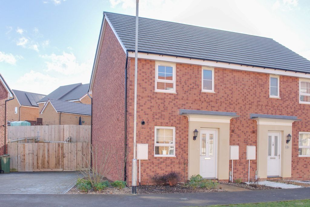 3 bed semi-detached house for sale in Wallis Drive, Leighton Buzzard ...