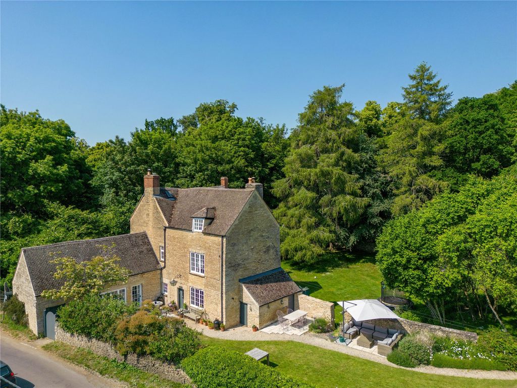 6 bed detached house for sale in Weston Road, Bletchingdon, Kidlington ...