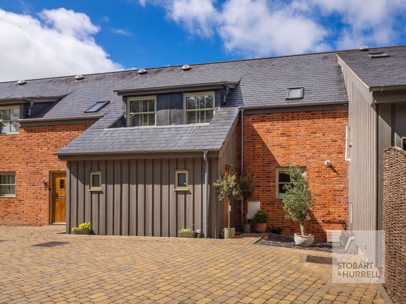 3 bed barn conversion for sale in Valley House Barn, Lower Farm Court ...