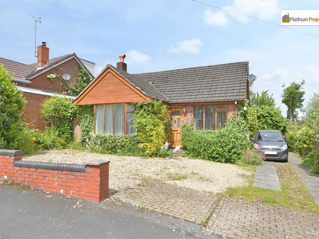 2 Bed Detached Bungalow For Sale In Hollies Drive Meir Heath St3 £