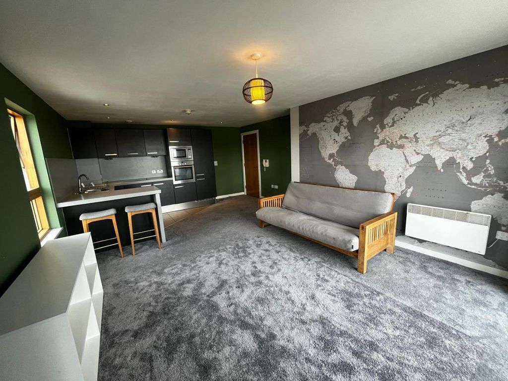 2 bed flat to rent in Britton House, Lord Street, Manchester M4, £1,400 ...