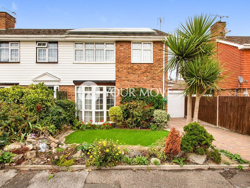 3 Bed Semi Detached House For Sale In Juniper Close Chatham Kent Me5