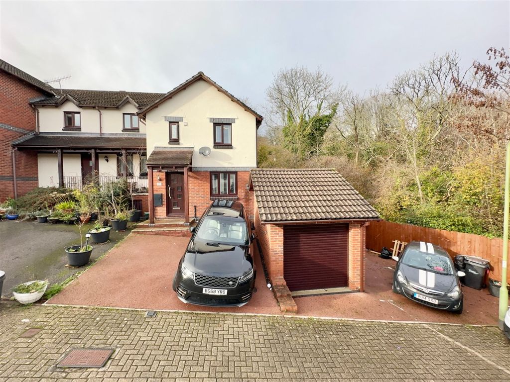 3 bed terraced house for sale in Mariners Way, Preston, Paignton TQ3, £ ...