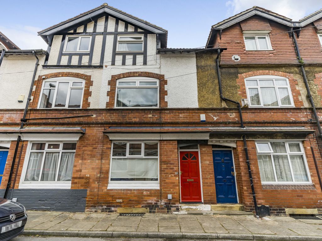 4 bed detached house for sale in Hawthorn View, Leeds, West Yorkshire ...