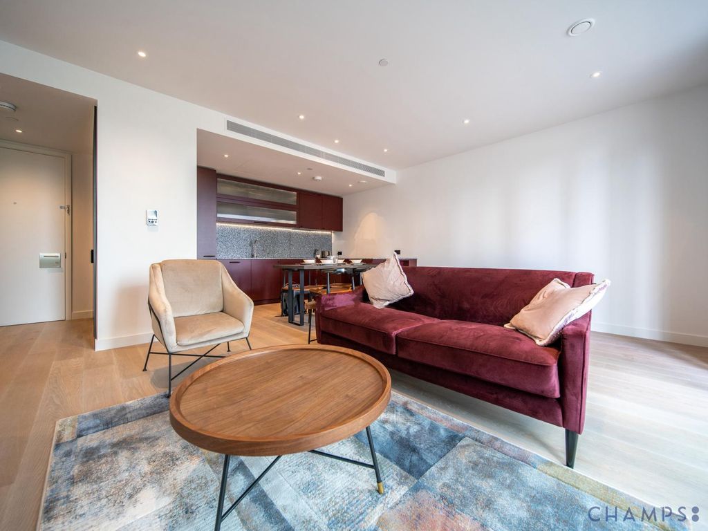 2 bed flat to rent in Legacy Building, London SW11, £3,900 pcm - Zoopla