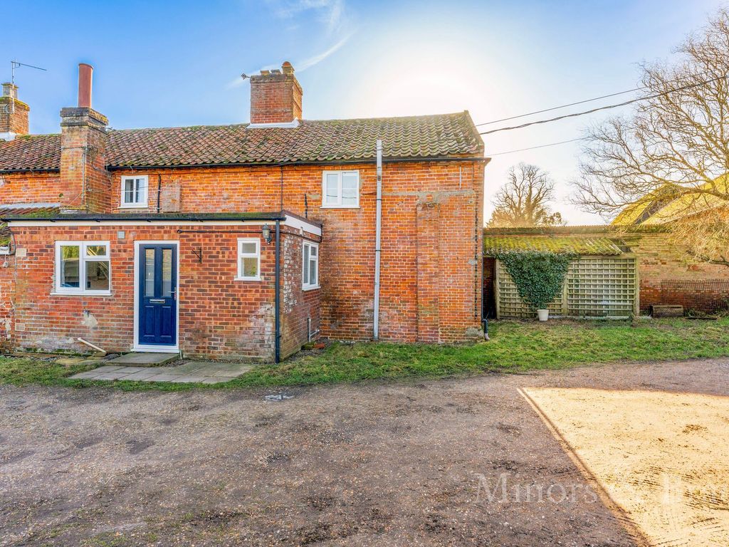 3 bed semi-detached house to rent in Norwich Road, Horstead NR12, £ ...