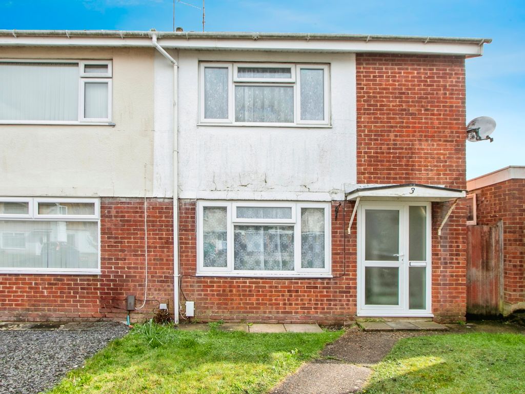 2 Bed End Terrace House For Sale In Burbridge Close Canford Heath