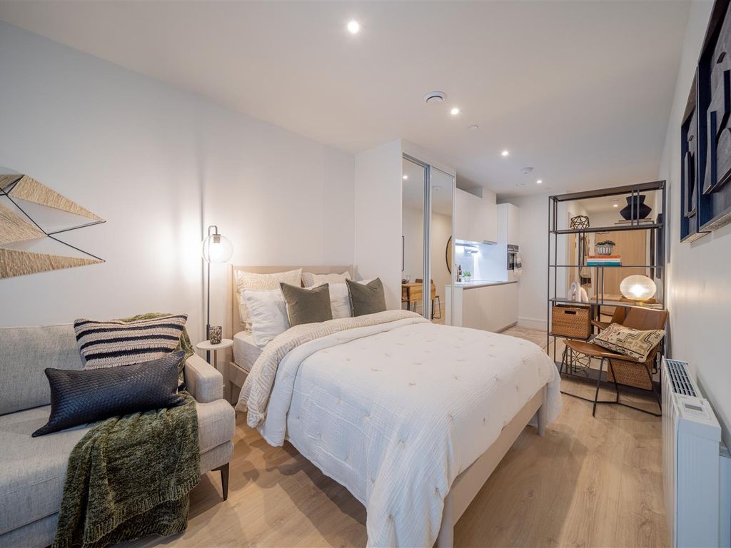 Studio to rent in Coombe Lane, London SW20, £1,550 pcm - Zoopla