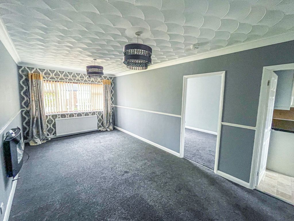 2 bed maisonette to rent in The Retreat, Grays RM17 - Zoopla
