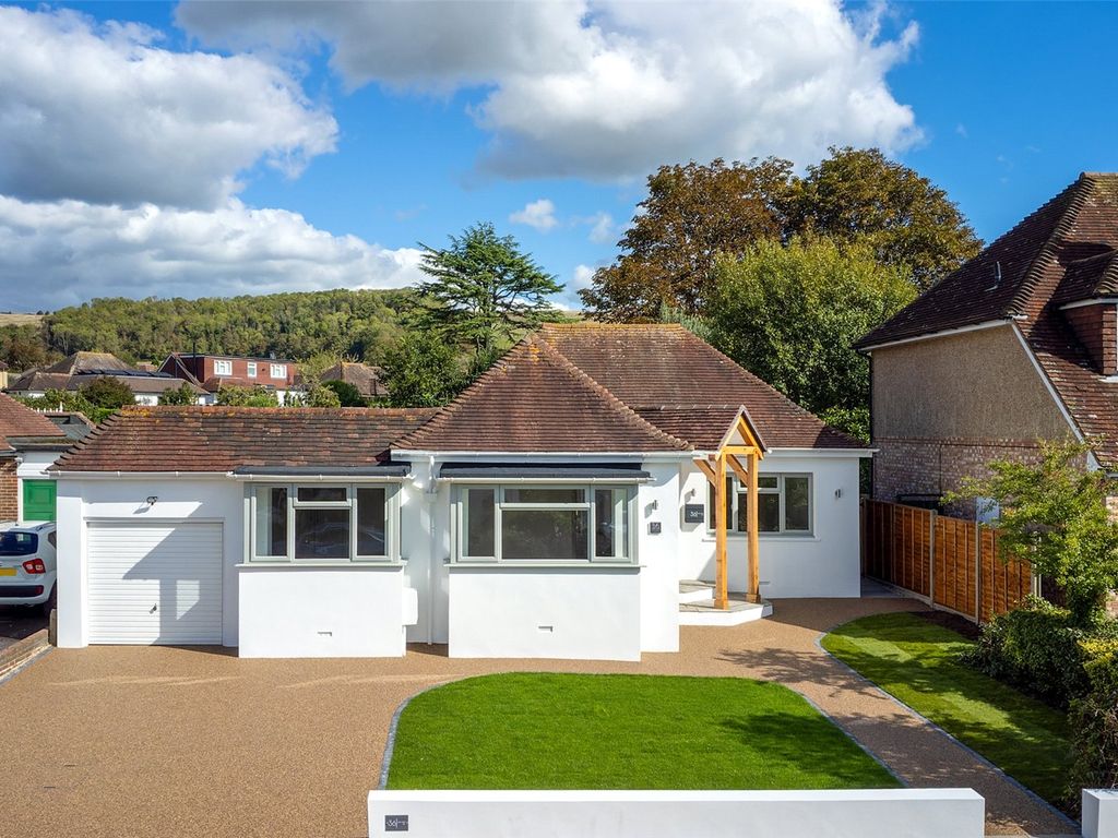 3 Bed Bungalow For Sale In Lime Tree Avenue Findon Valley West Sussex