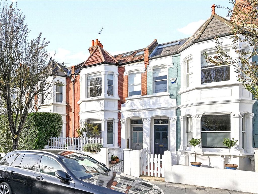 2 bed flat for sale in Roxwell Road, Shepherd's Bush, London W12, £ ...