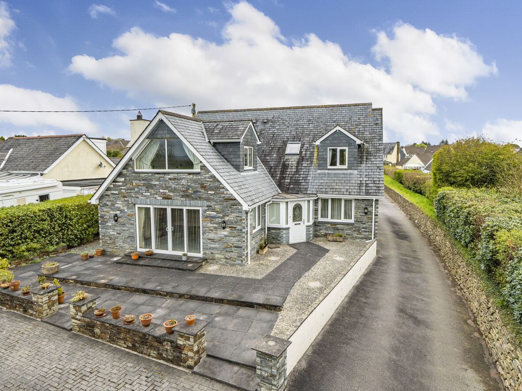 4 bed detached house for sale in Liskeard Road, Callington, Cornwall ...
