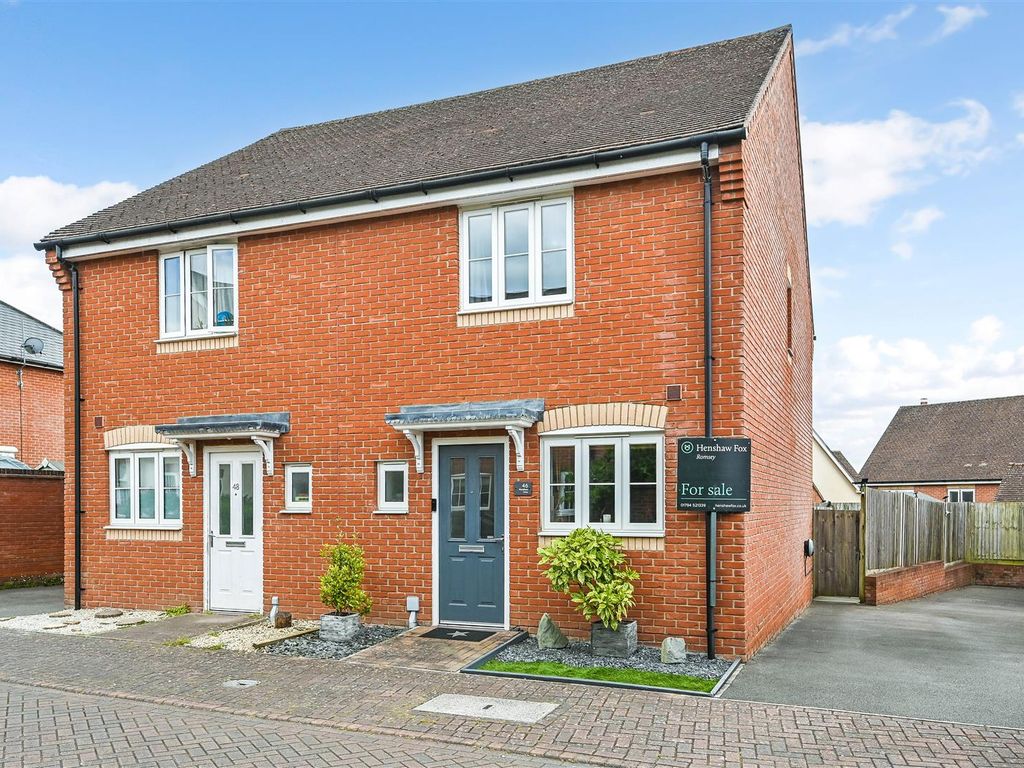 2 bed semi-detached house for sale in Wyndham Drive, Romsey, Hampshire ...