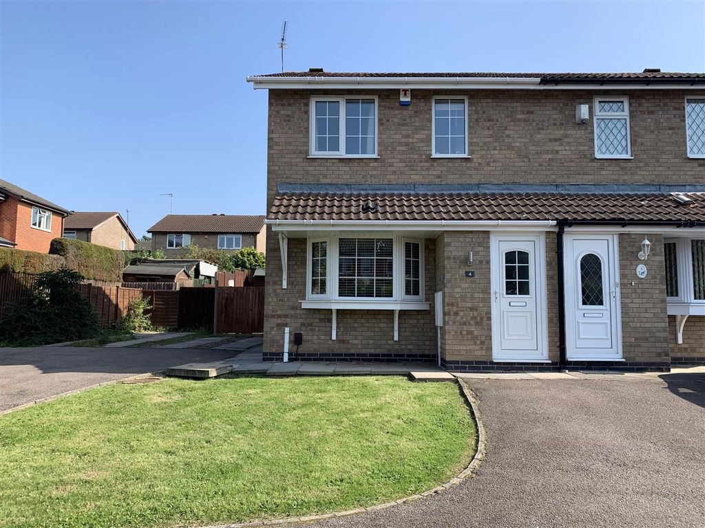 3 Bed Semi Detached House To Rent In Simons Close Wigston Le18 £1 100