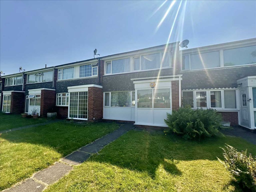 3 bed terraced house to rent in Coniston Close, Hall Green, Birmingham ...