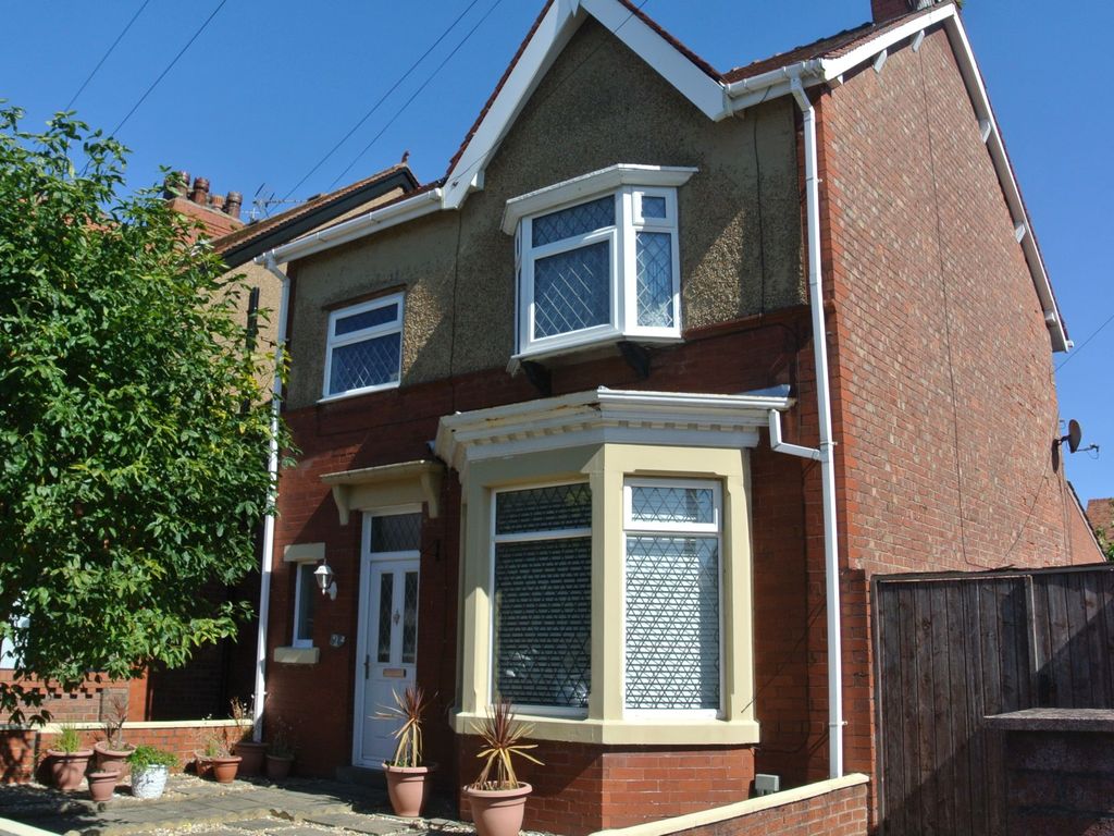 3 Bed Semi Detached House For Sale In Galloway Road Fleetwood Fy7 £