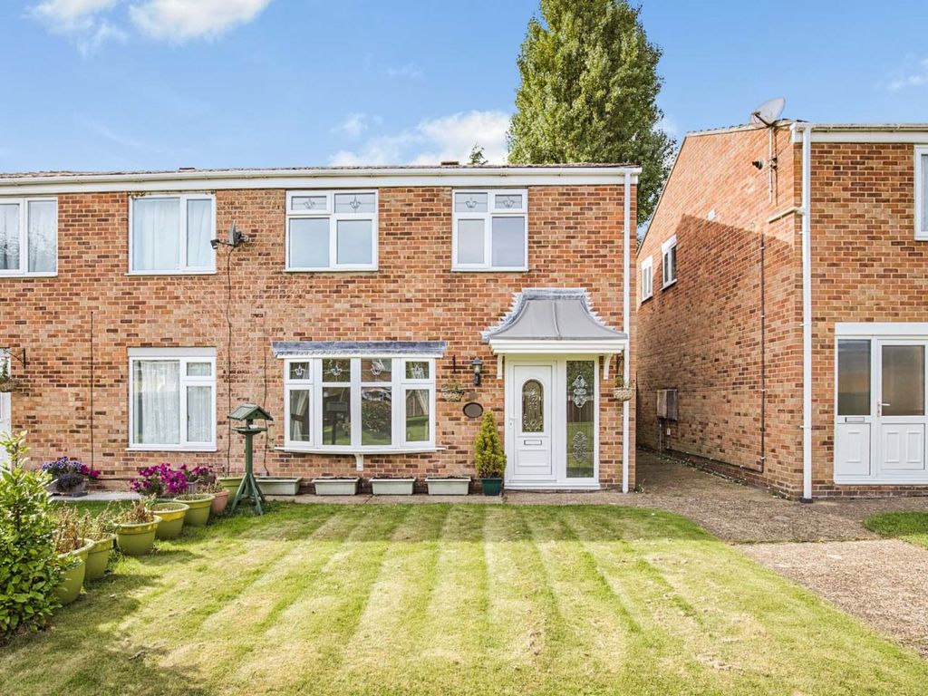 3 Bed Semi Detached House For Sale In Beverley Close Holton Le Clay