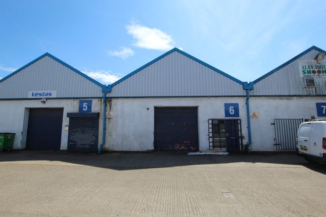 Industrial to let in 6 West Point Trading Park, Liverpool Street, Hull ...