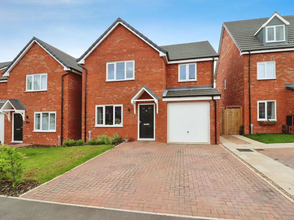 4 bed detached house for sale in Vervain Drive, Coton Park, Rugby CV23, £370,000 - Zoopla
