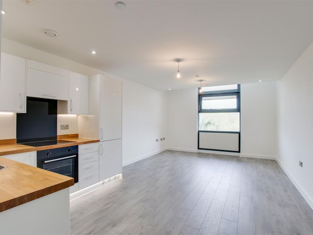1 bed flat for sale in Edinburgh Gate, Harlow CM20 - Zoopla