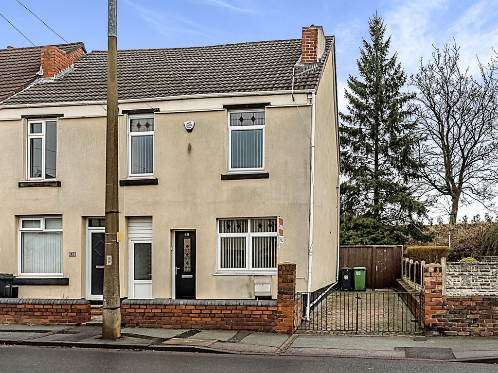 3 Bed End Terrace House For Sale In Cradley Road Netherton Dudley Dy2