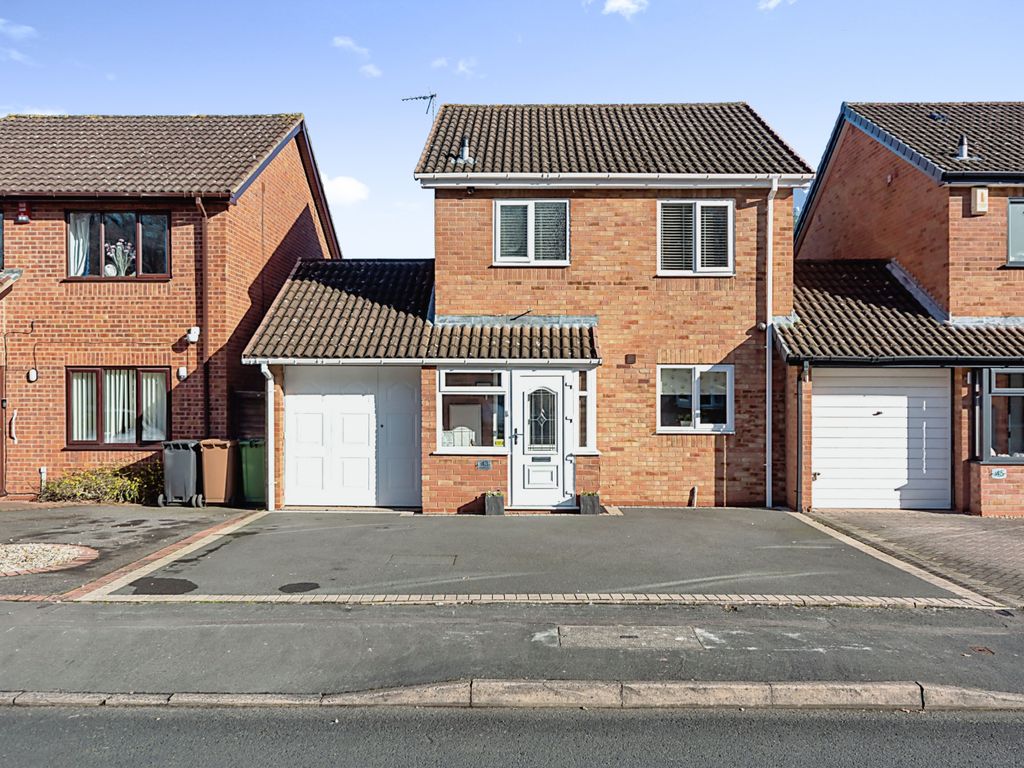 3 bed link-detached house for sale in Maywell Drive, Solihull B92 - Zoopla