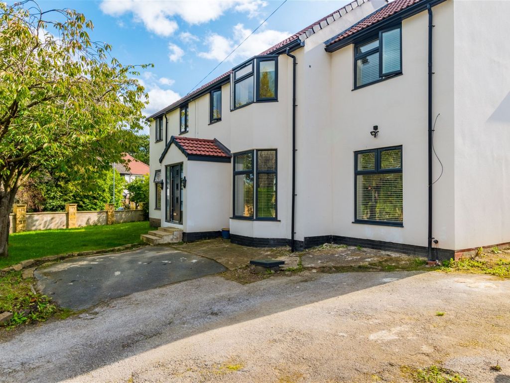 6 Bed Detached House For Sale In Woodhall Park Grove Stanningley