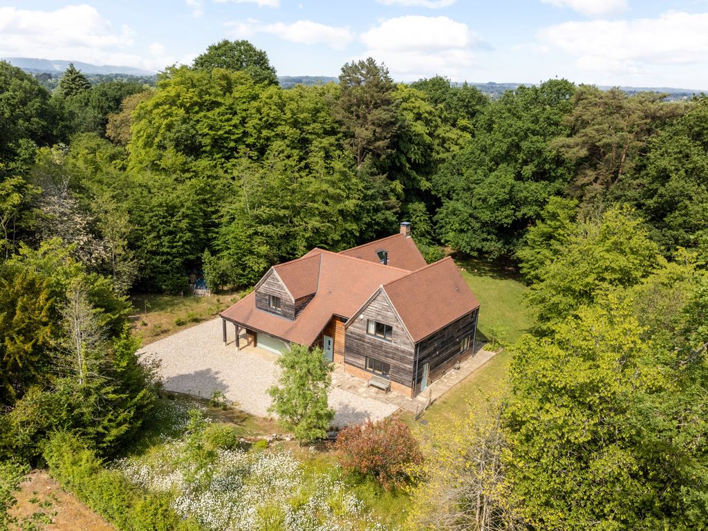 5 bed detached house for sale in Bashurst Copse, Itchingfield RH13, £ ...