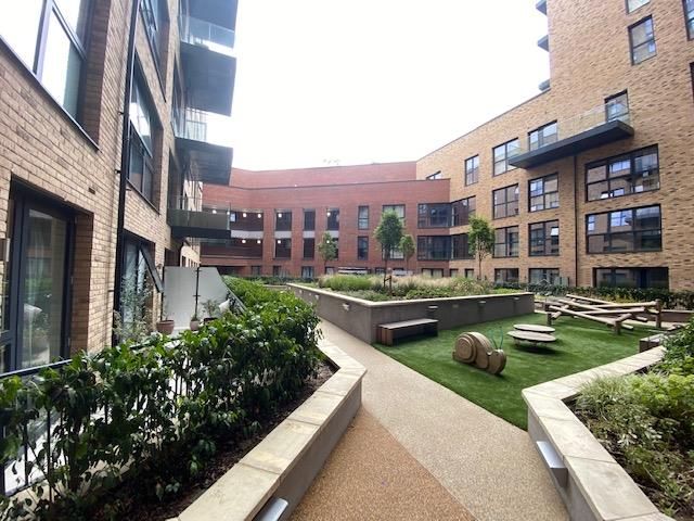 2 bed flat for sale in Samuelson House, Merrick Road, Southall UB2 - Zoopla