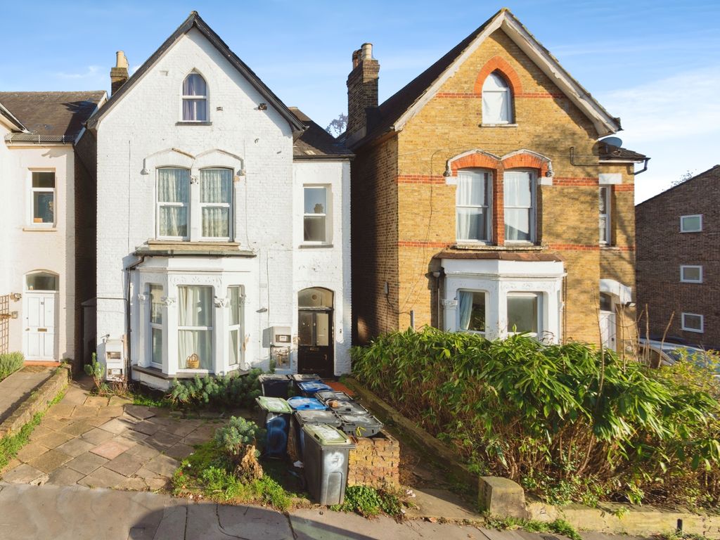1 bed flat for sale in 8 Upper Grove, South Norwood SE25, £250,000 - Zoopla