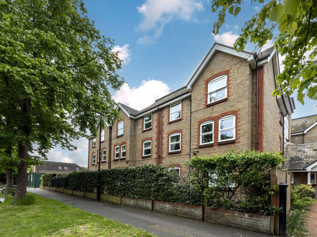 1 bed flat for sale in Church Lane, London SW19 - Zoopla