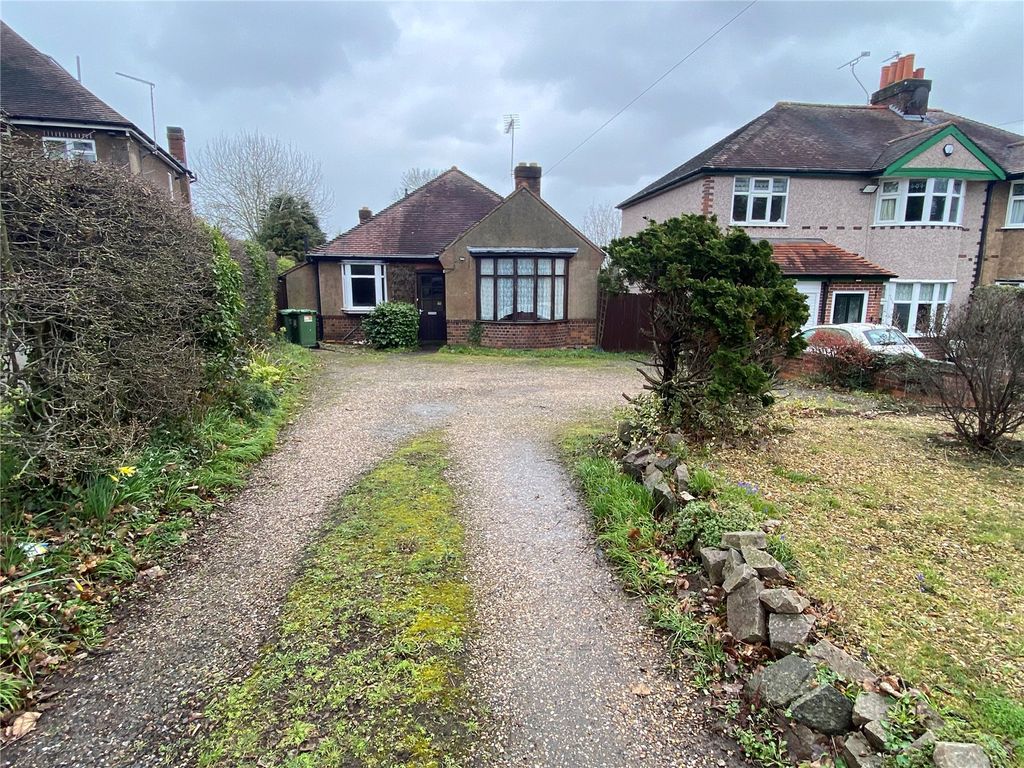 2 Bed Bungalow For Sale In Nuneaton Road Mancetter Atherstone CV9 2 Bed Bungalow For Sale In Nuneaton Road Mancetter Atherstone CV9
