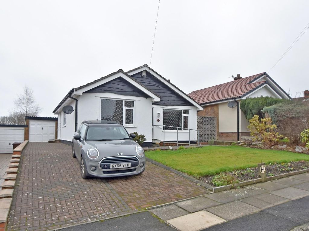 2 Bed Detached Bungalow For Sale In Humber Drive Walmersley Bury Bl9