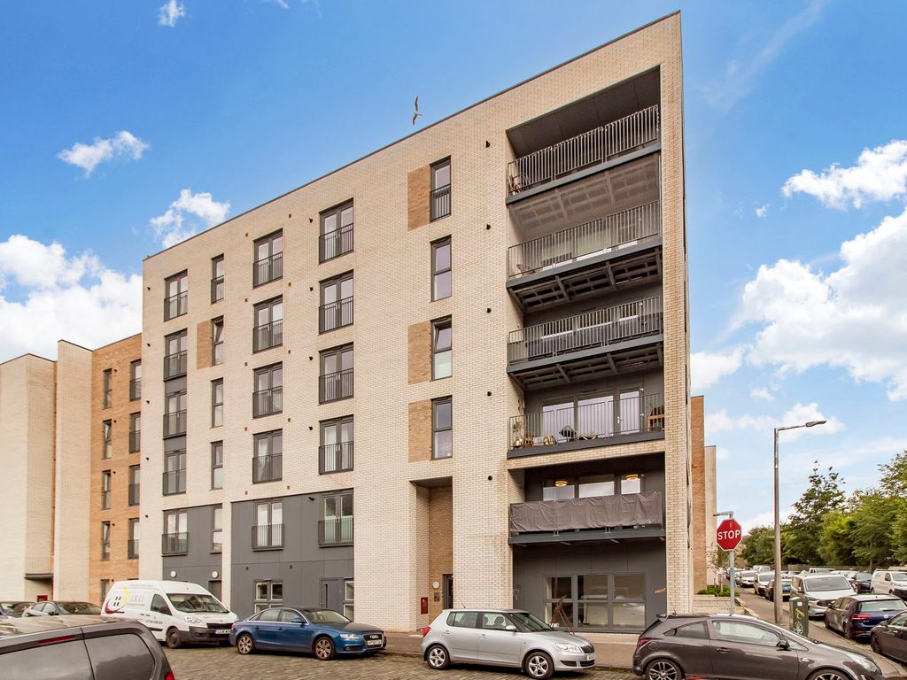 1 bed flat for sale in 26 West Bowling Green Street, Bonnington EH6, £ ...