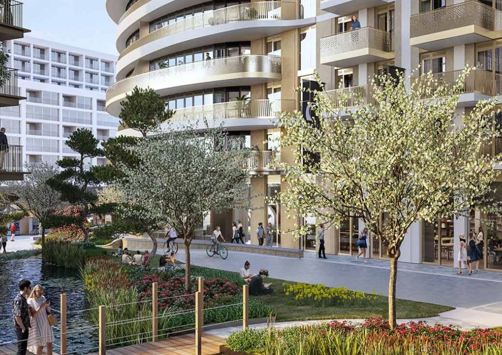 2 bed flat to rent in Wood Lane, London W12, £3,900 pcm - Zoopla