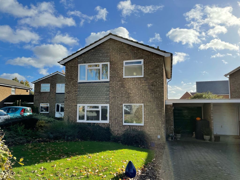 3 Bed Link Detached House For Sale In Bowling Green Road Cranfield