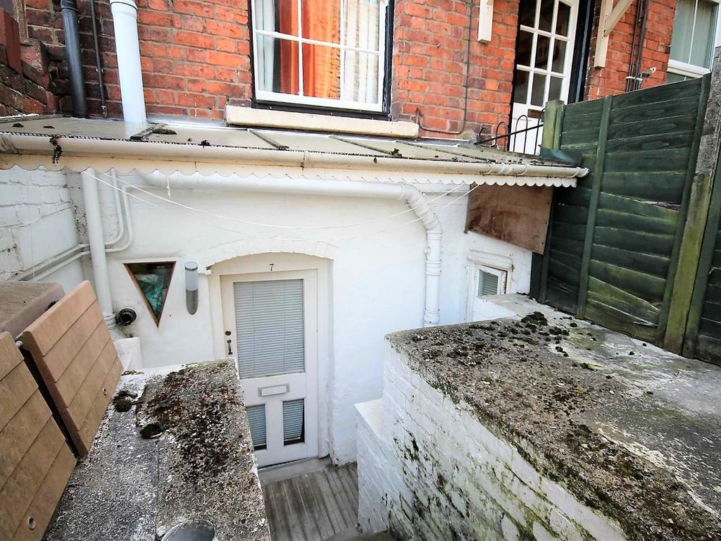 1 bed flat for sale in Henry Street HR9 - Zoopla