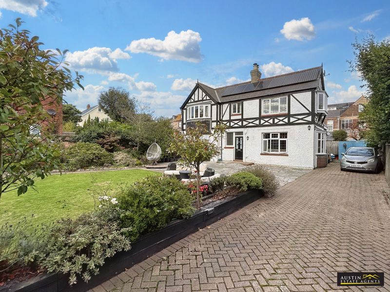 4 Bed Detached House For Sale In Alexandra Road Lodmoor Weymouth