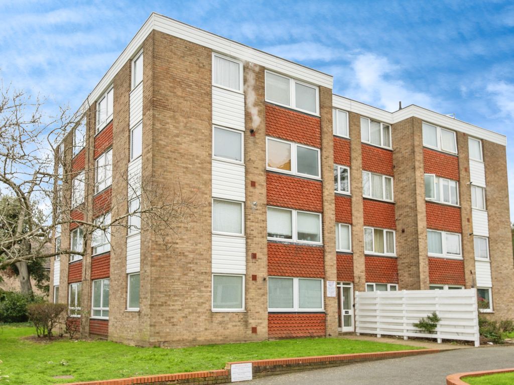 1 bed flat for sale in The Priory, Croydon CR0, £200,000 - Zoopla
