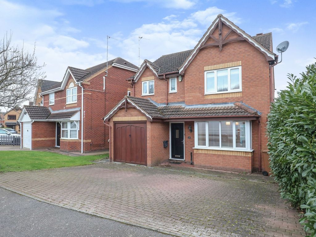 4 Bed Detached House For Sale In Highdown Close Hunsbury Hill