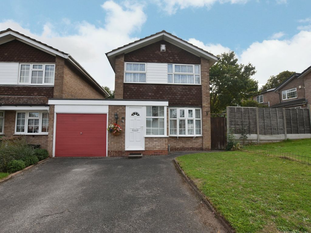 3 bed link-detached house for sale in Lingham Close, Solihull B92 - Zoopla