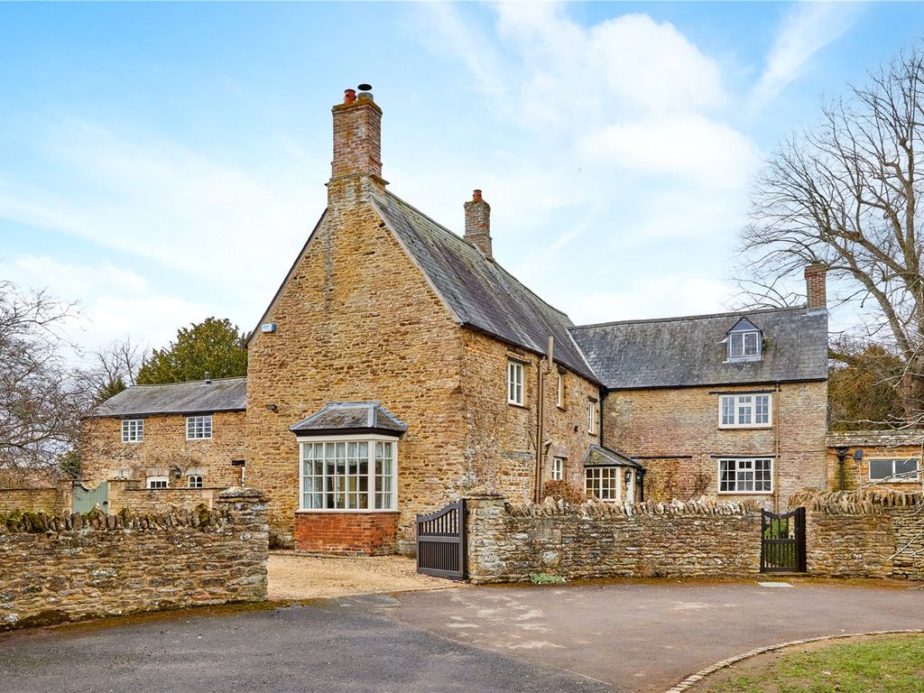 5 bed detached house for sale in The Square, Kings Sutton, Banbury ...