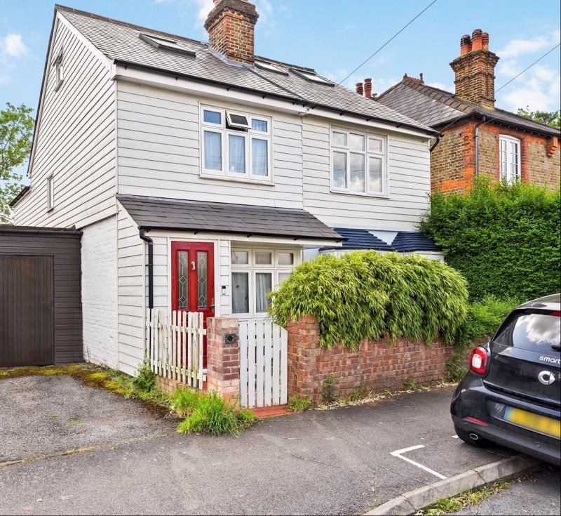 2 Bed Semi Detached House For Sale In Washington Road Worcester Park