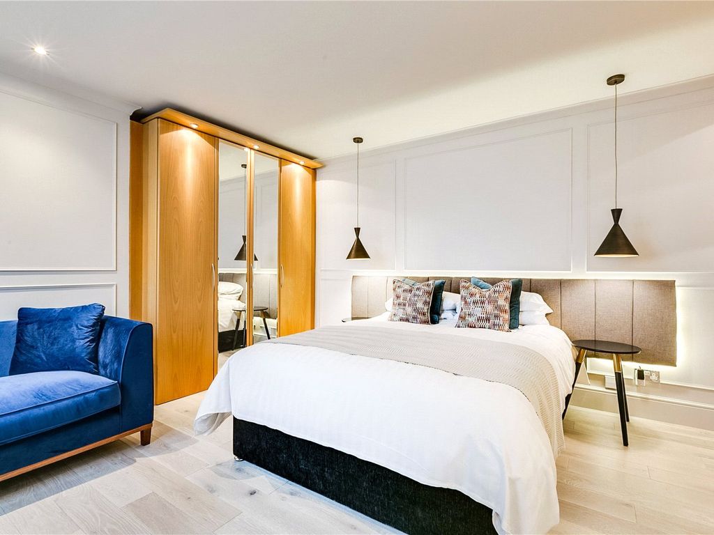 Studio to rent in Bank Chambers, 25 Jermyn Street, St James's, London ...